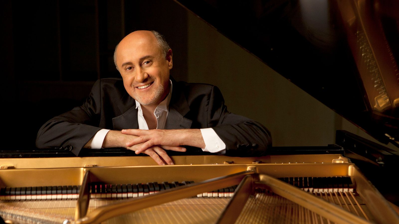 Dmitry Rachmanov - Steinway & Sons